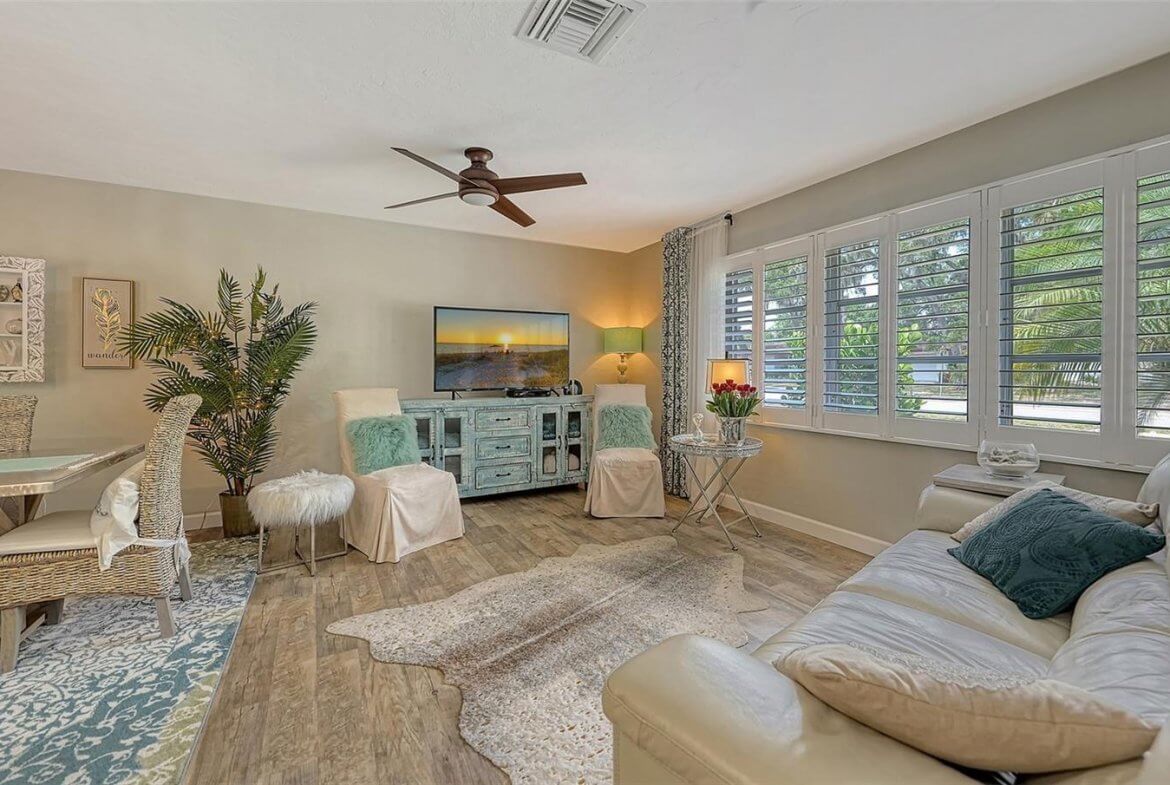 6758 S lockwood Ridge Rd - Jennette Properties