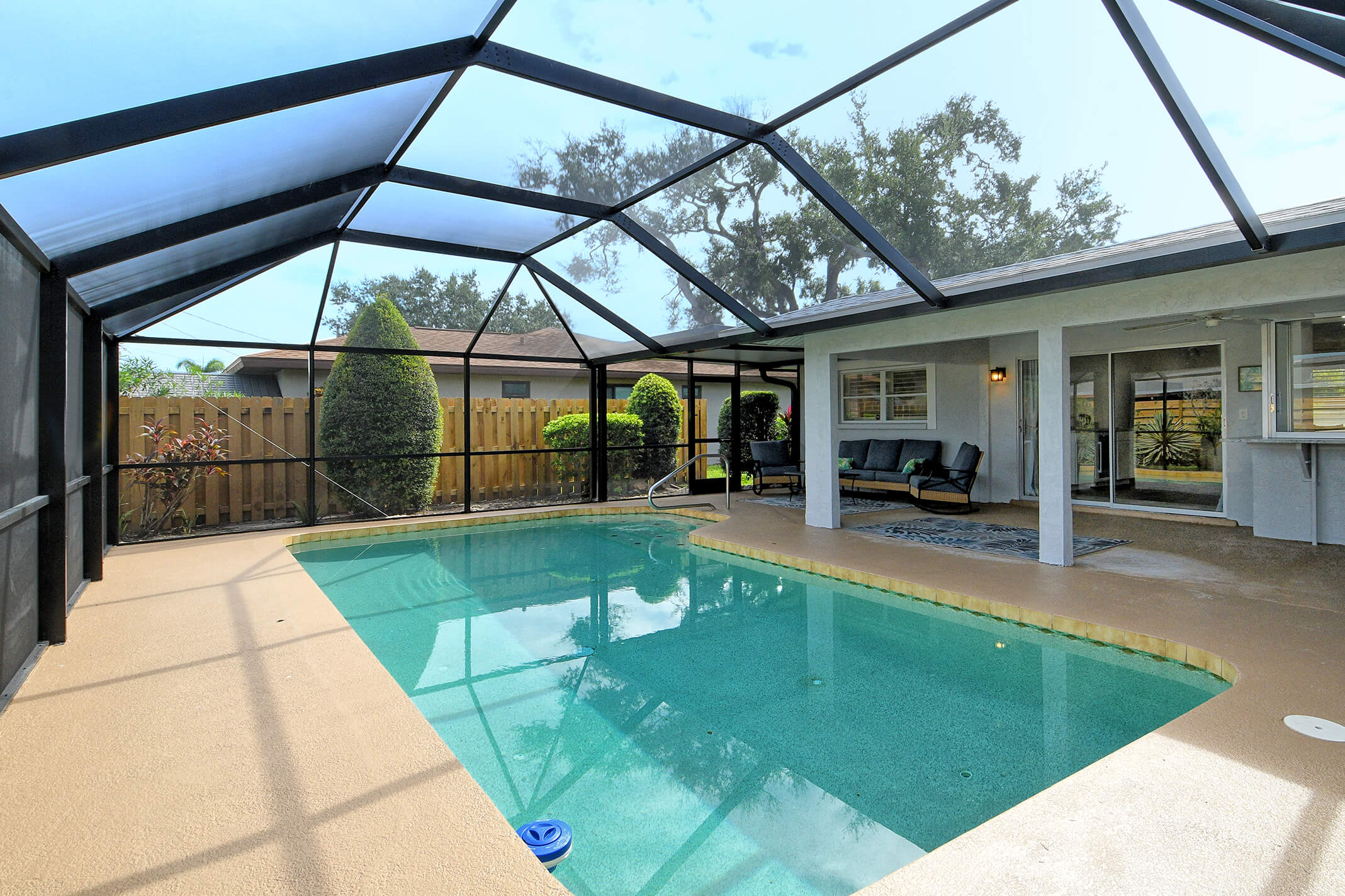 6722 Roxbury Drive - Jennette Properties